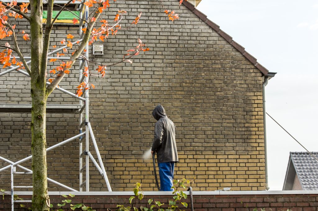 Gevel zandstralen Breda en omgeving.